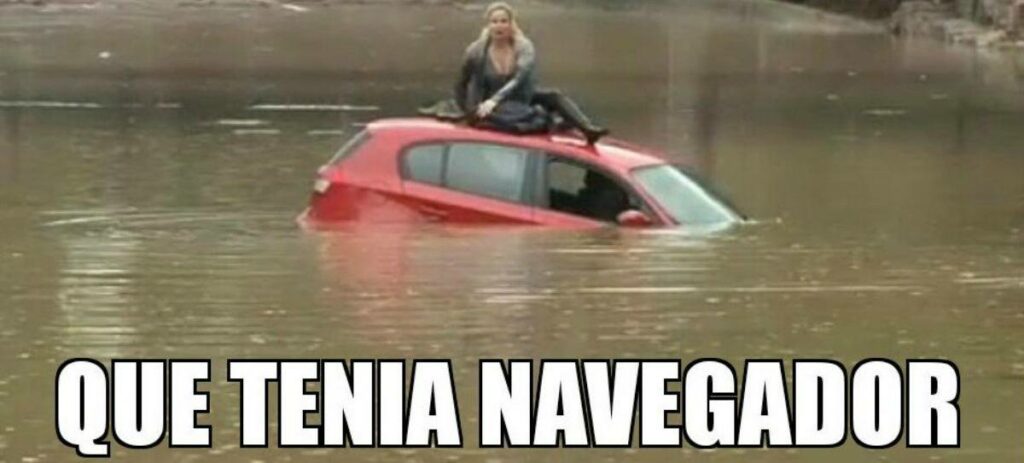 Memes del rescate de una mujer atrapada en una carretera inundada en ...