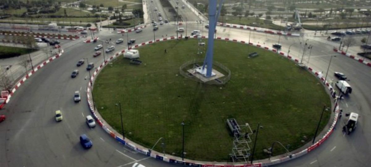 Cómo circular correctamente en una rotonda