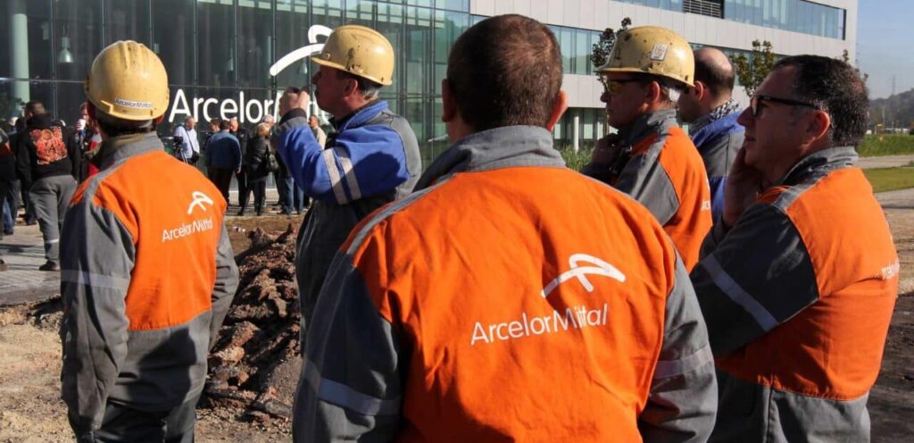 ArcelorMittal sube más de un 4% en bolsa tras beneficio