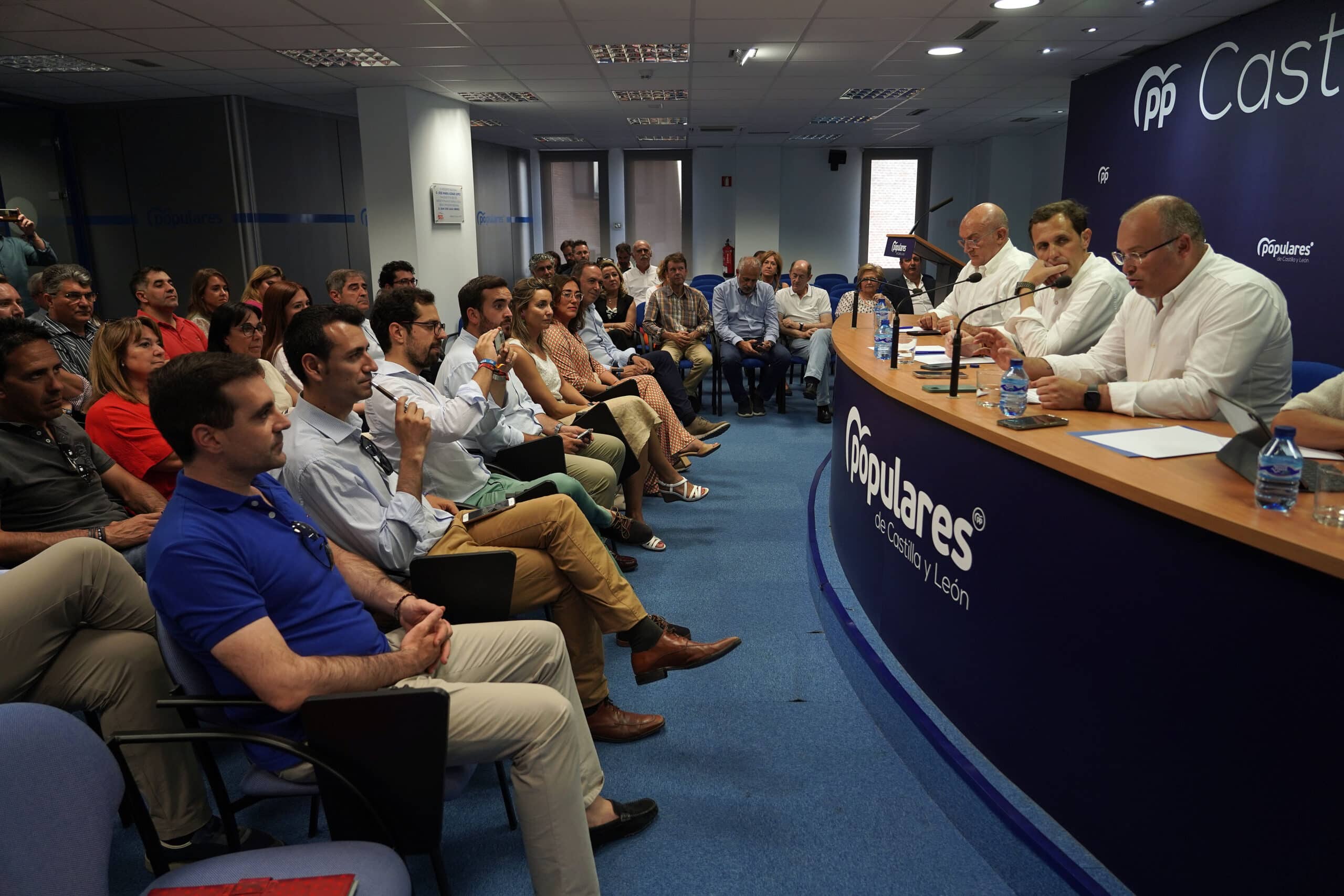 Tellado (PP) felicita al partido en Valladolid pero augura una campaña ...