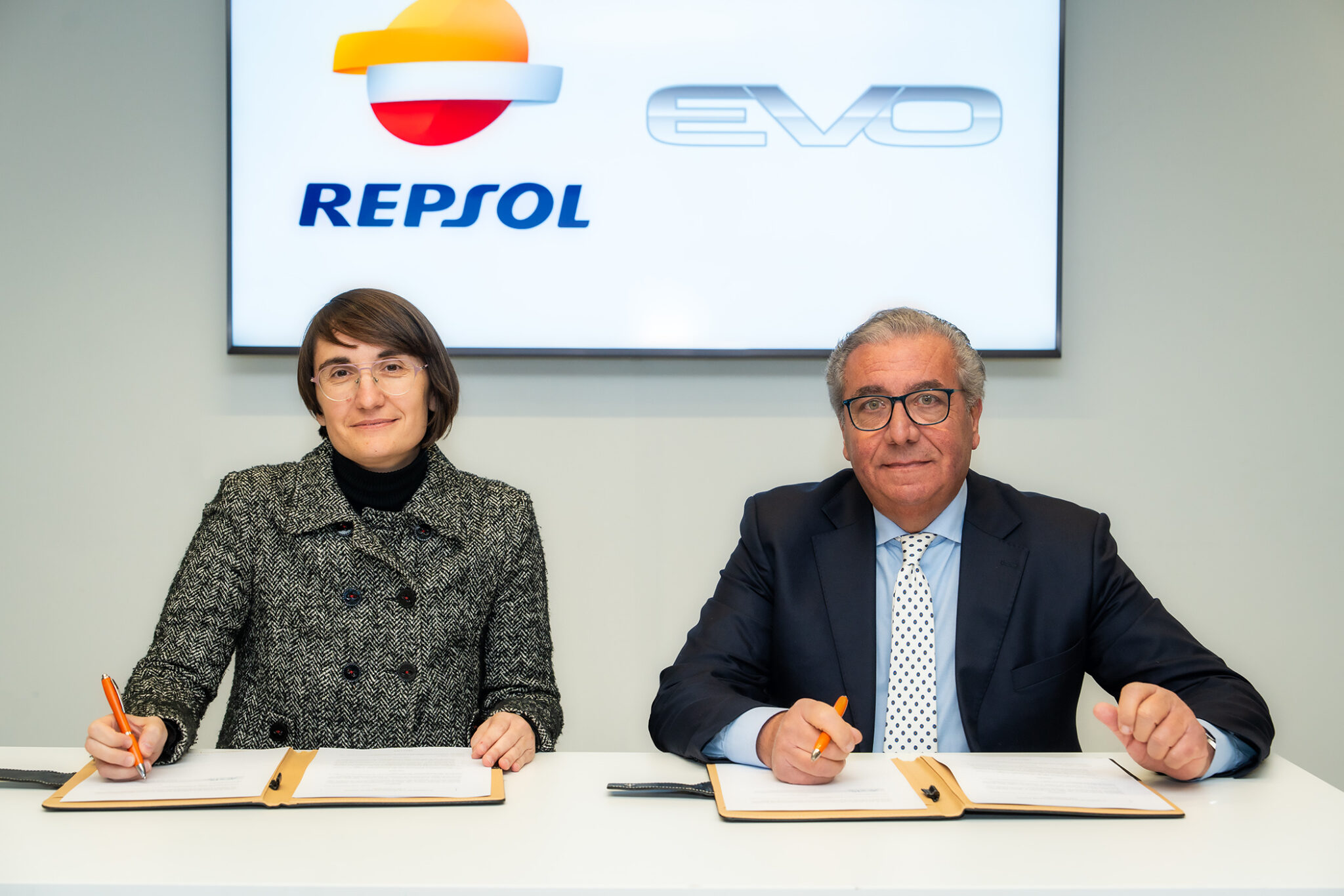 Repsol y EVO firman un acuerdo para fomentar el AutoGas