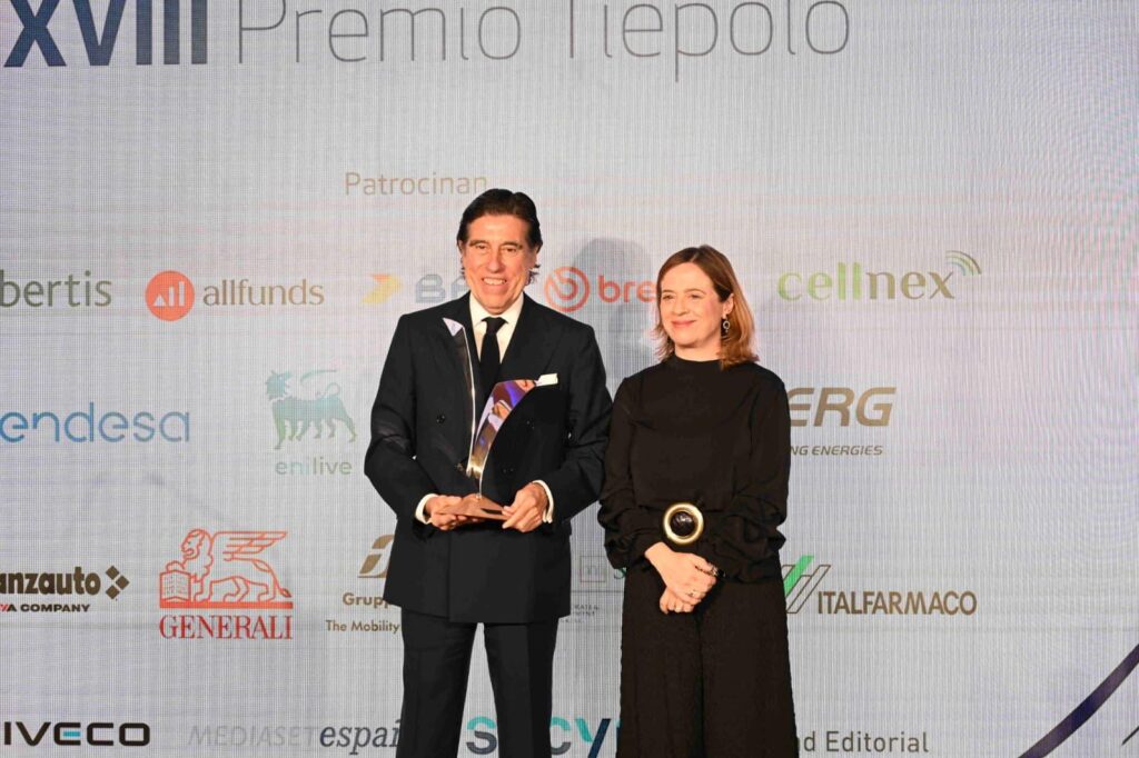Manuel Manrique recibe el premio Tiepolo