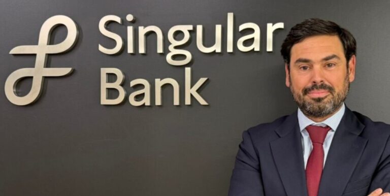 Singular Bank ficha a Alberto Miró de Mutua Madrileña
